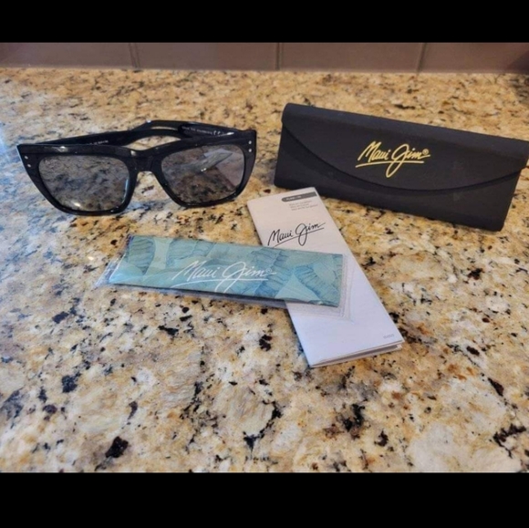 Maui Jim | Accessories | Brand New Maui Jim Aloha Lane | Poshmark